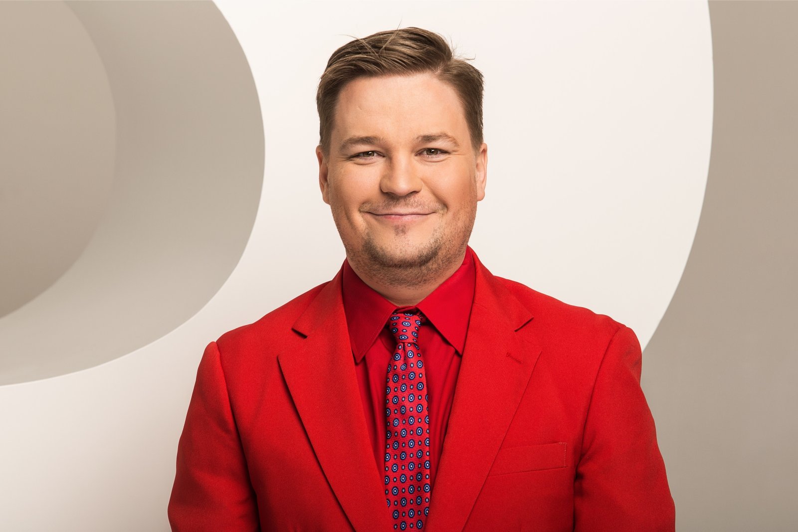 Eesti Artistide Agentuur - DJ ja õhtujuht Erkki Sarapuu